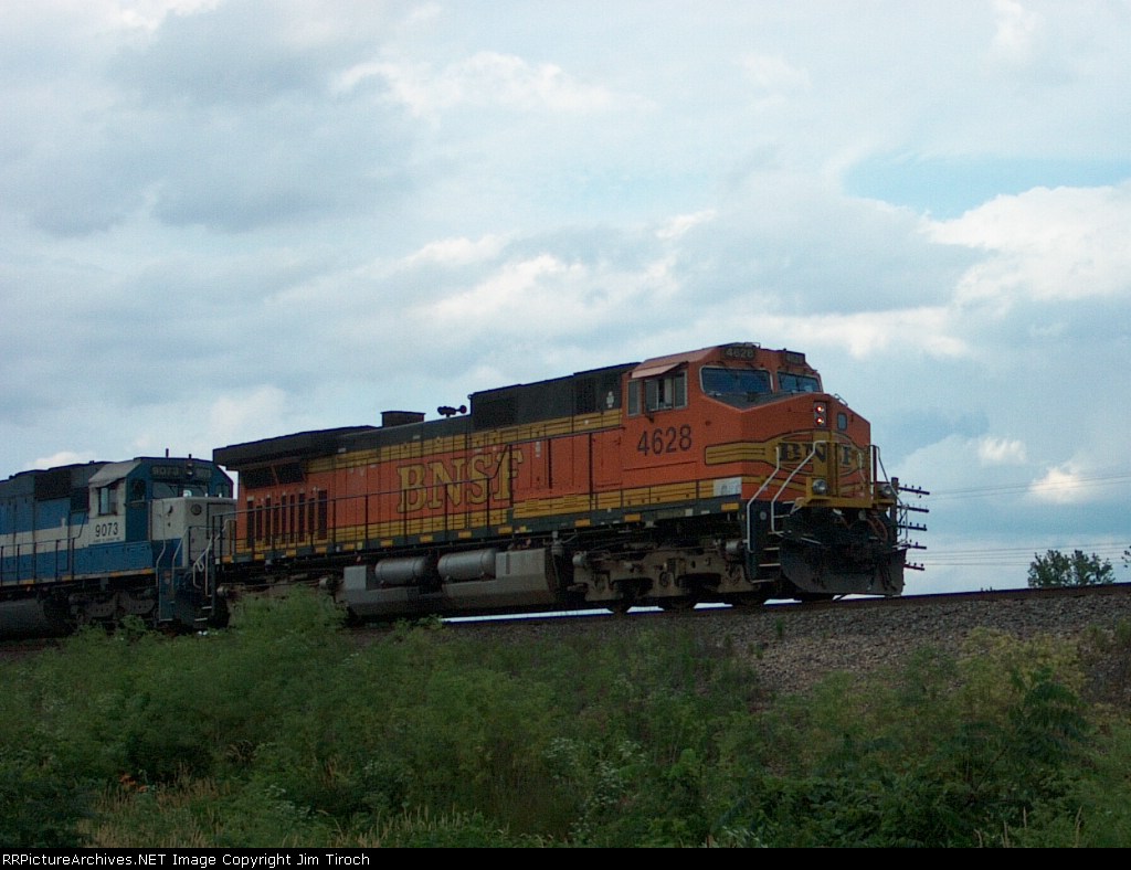 BNSF 4628